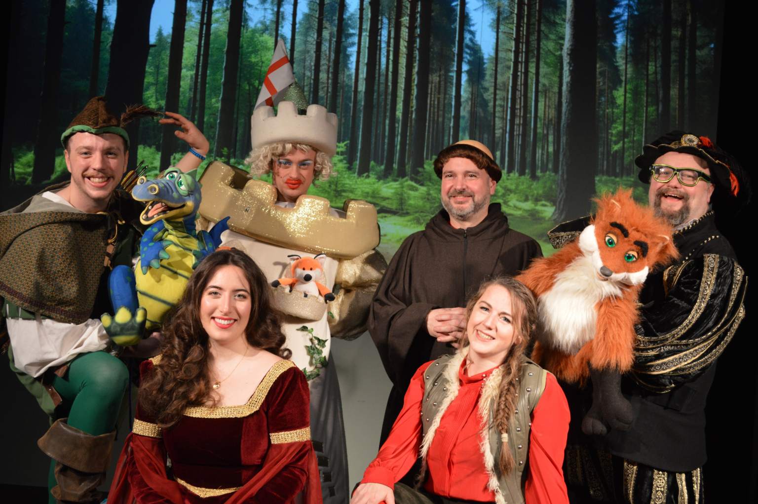 Robin Hood panto cast prepare to make merry – Sheringham Little Theatre